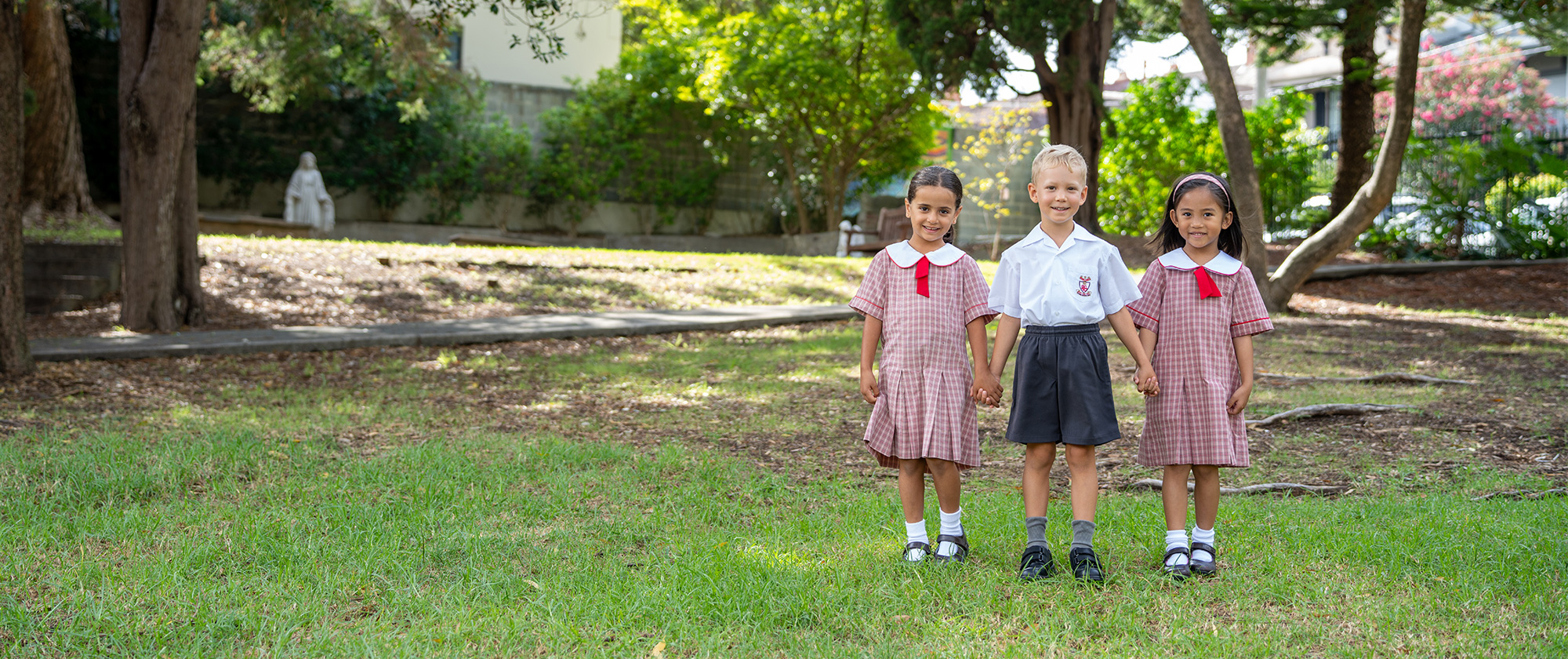 HCWool_HP | Holy Cross Catholic Primary School - Woollahra